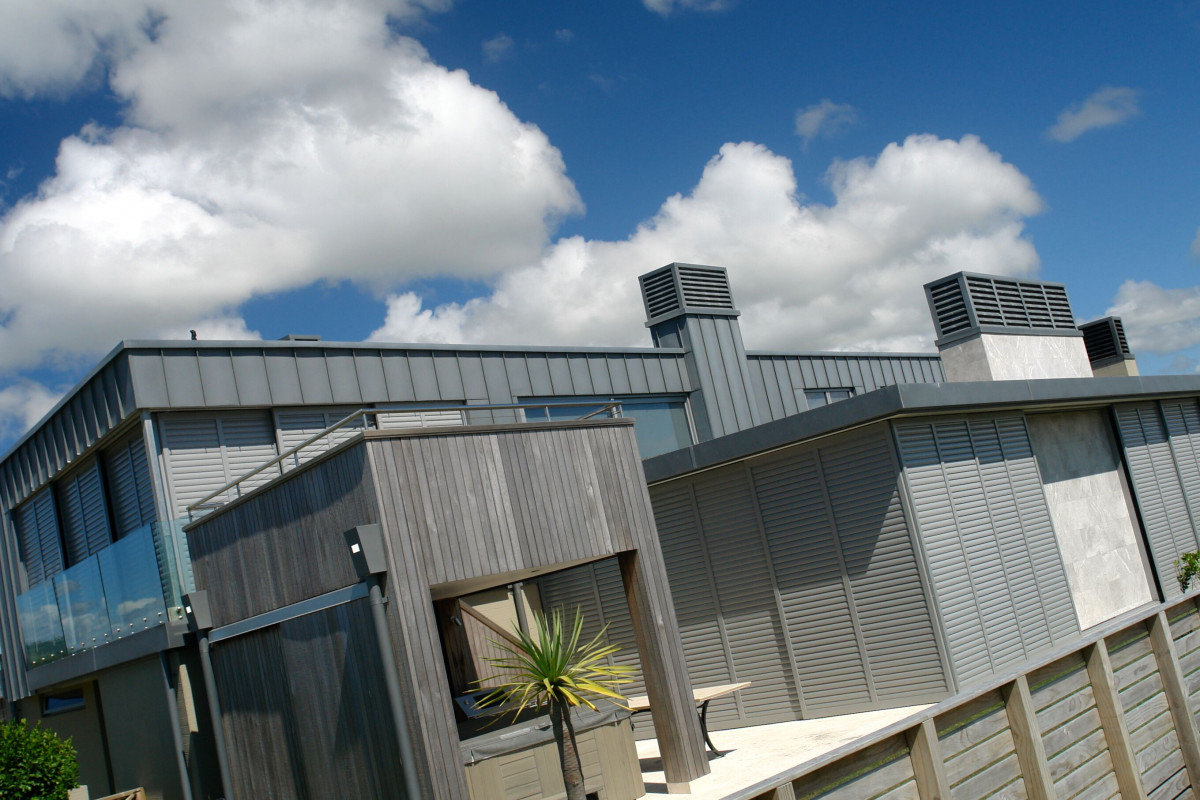 Smart Tray Standing Seam Cladding by Architectural Metalformers – EBOSS