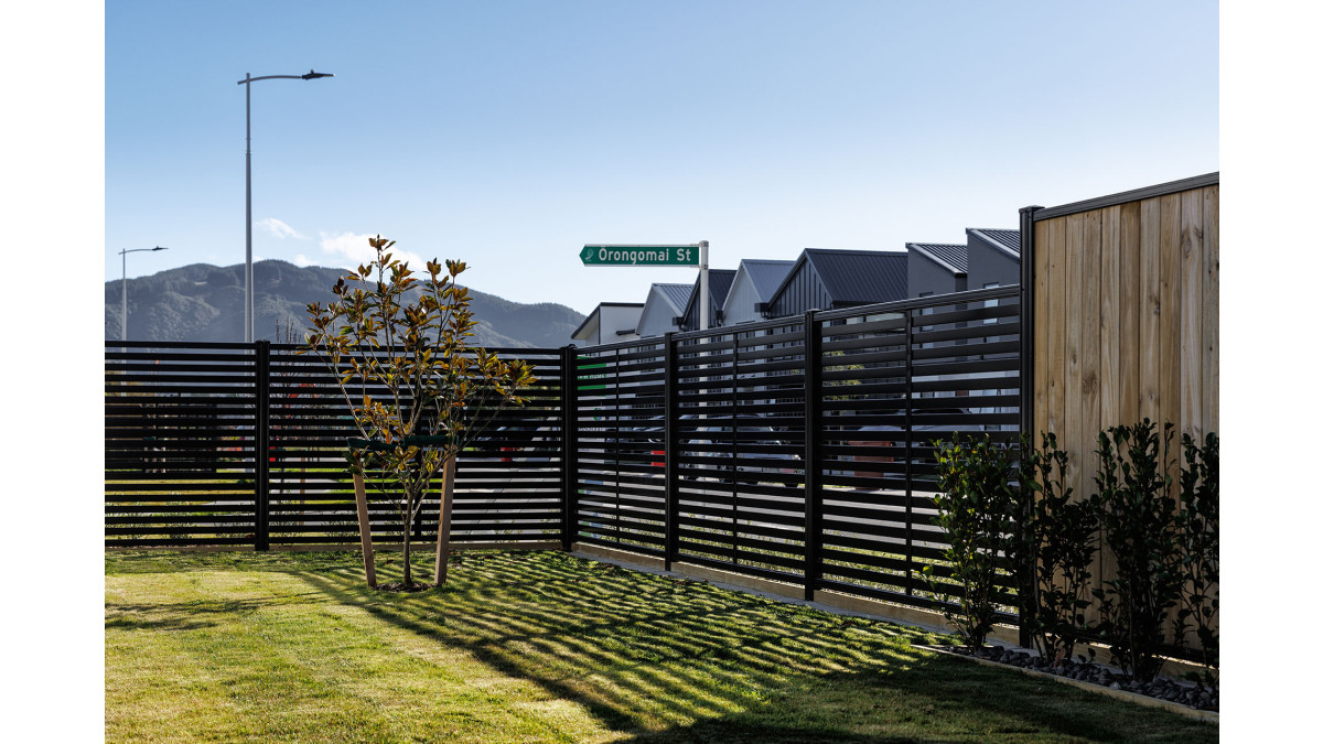 ColourSlat Steel Fencing System by Boundaryline – EBOSS