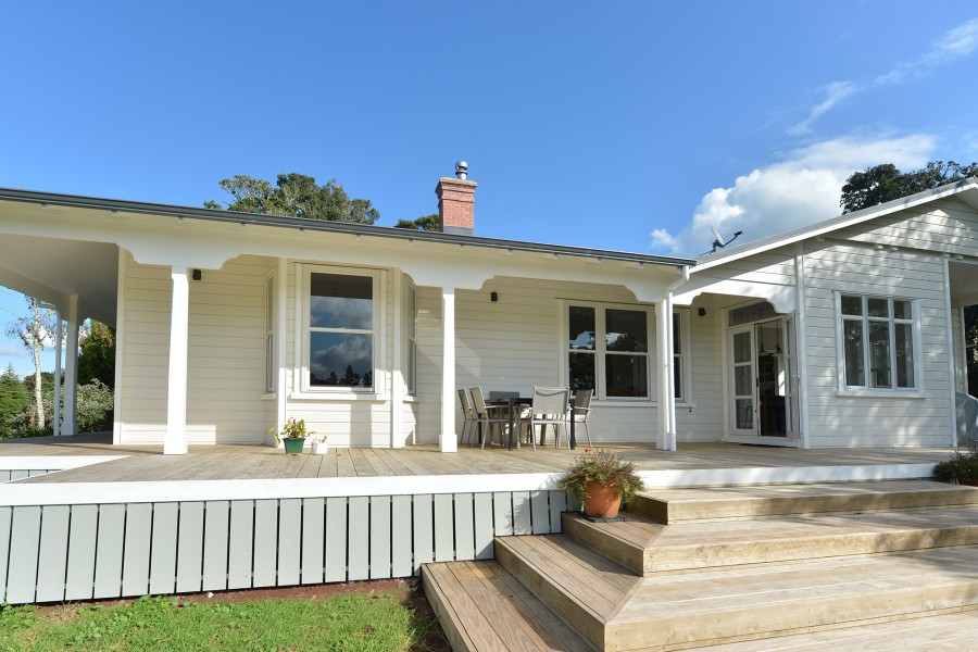 Garrison Vertical Weatherboard by Claymark – EBOSS