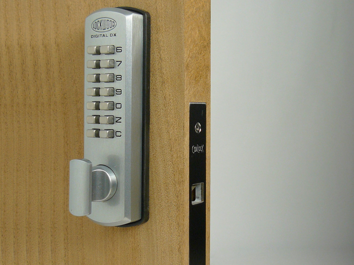 CL100 DigiLock by CS Cavity Sliders (CS for Doors) – EBOSS