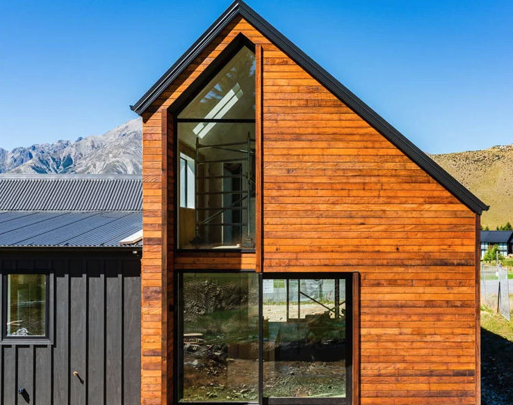 Horizontal Shiplap Sustainable Hardwood Weatherboards by LMA Timber – EBOSS