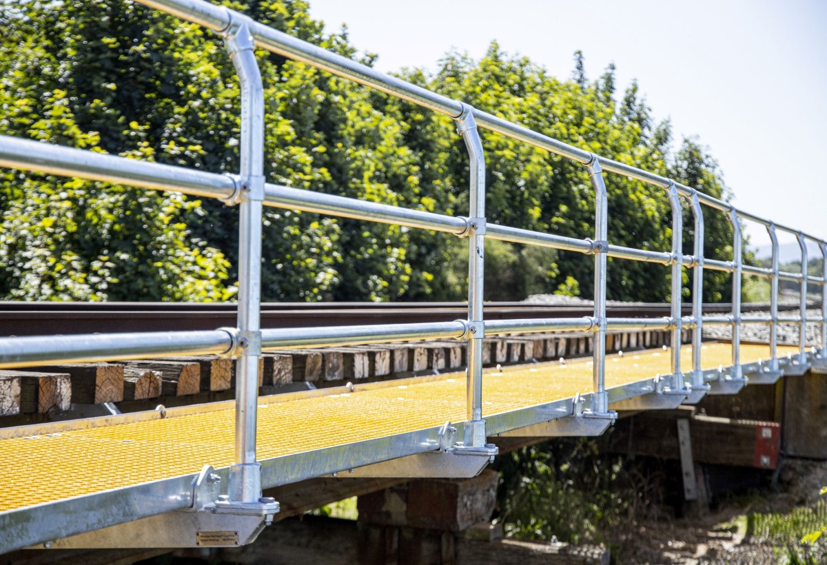 KlipTread — Clip-On Walkway & Handrail System by Moddex – EBOSS