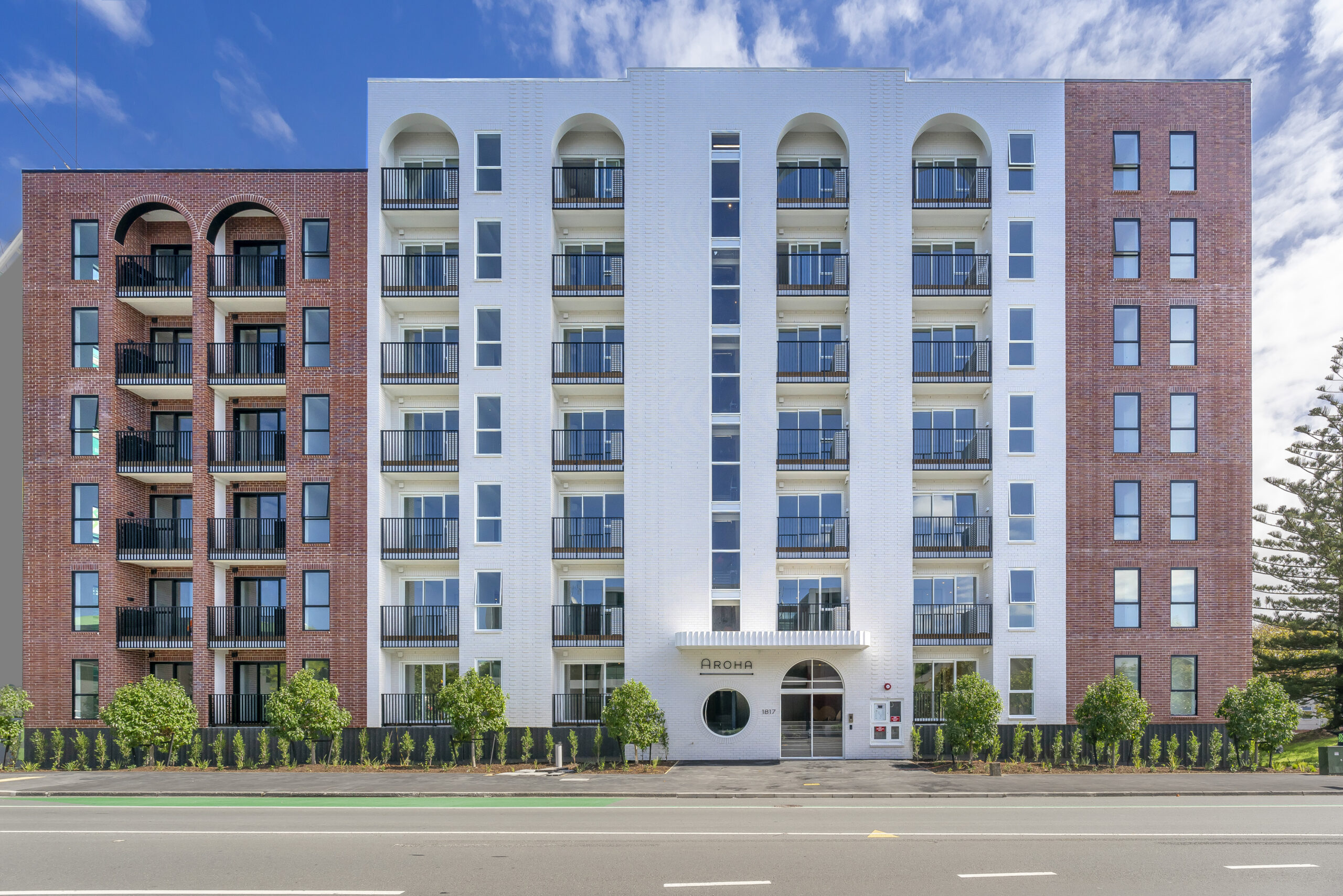 Hampton Balustrade by Unex Systems – EBOSS