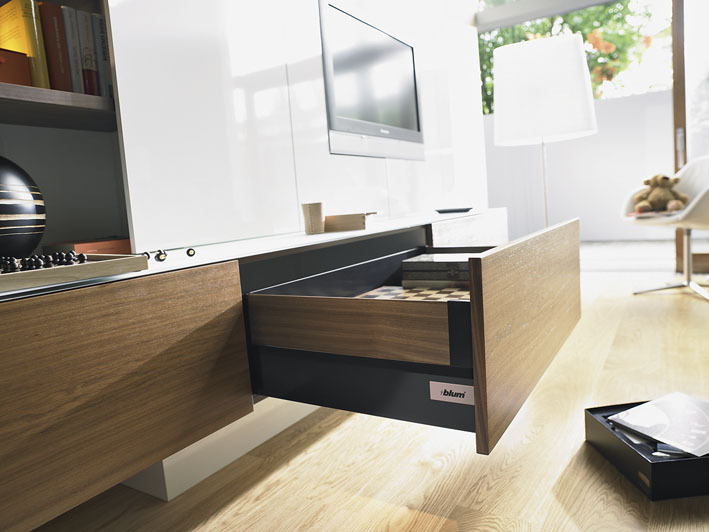 Customised Drawer Sides Offer Branding Opportunities – EBOSS