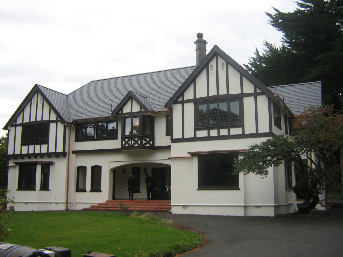 Character Home Retains Its Style with Lightweight Slate-Look Roof – EBOSS