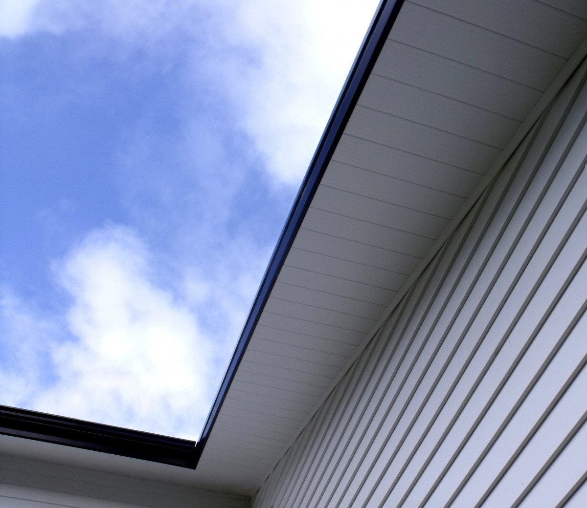 Dynex Soffit: The Pre-Finished Soffit That Never Needs Painting – EBOSS