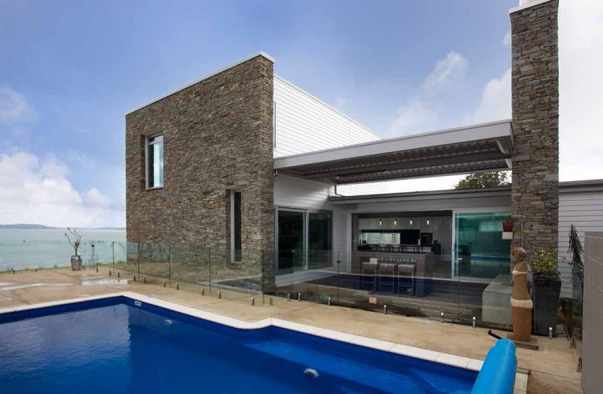 Durable Palliside Cladding Specified for Beachlands Home by DYNEXbuild ...