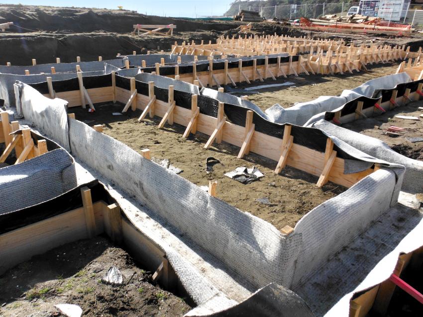 Bentonite Proves Resistant to Drying Out and Cracking by Allco ...