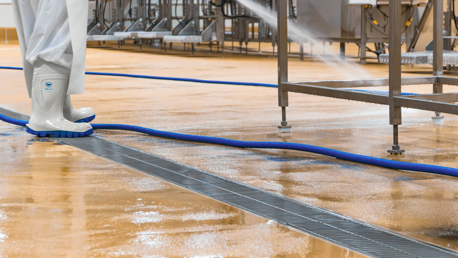 Specifying the Correct Drainage System in a Commercial Kitchen or Food ...