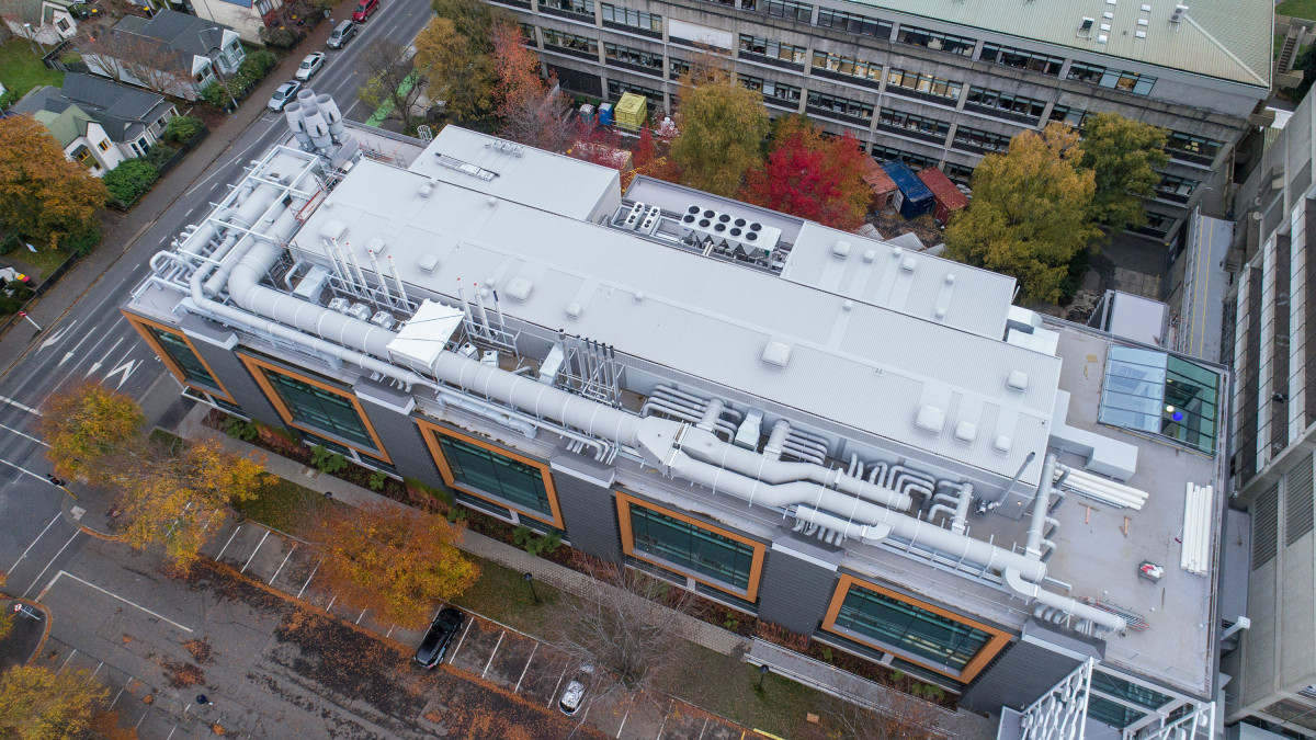 Viking Roofspec Creates Chemistry on Uni Roof – EBOSS