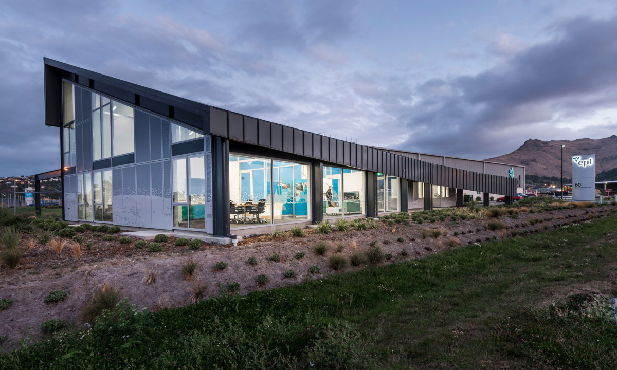 Dimond Roofing: Getting the Edge Online – EBOSS