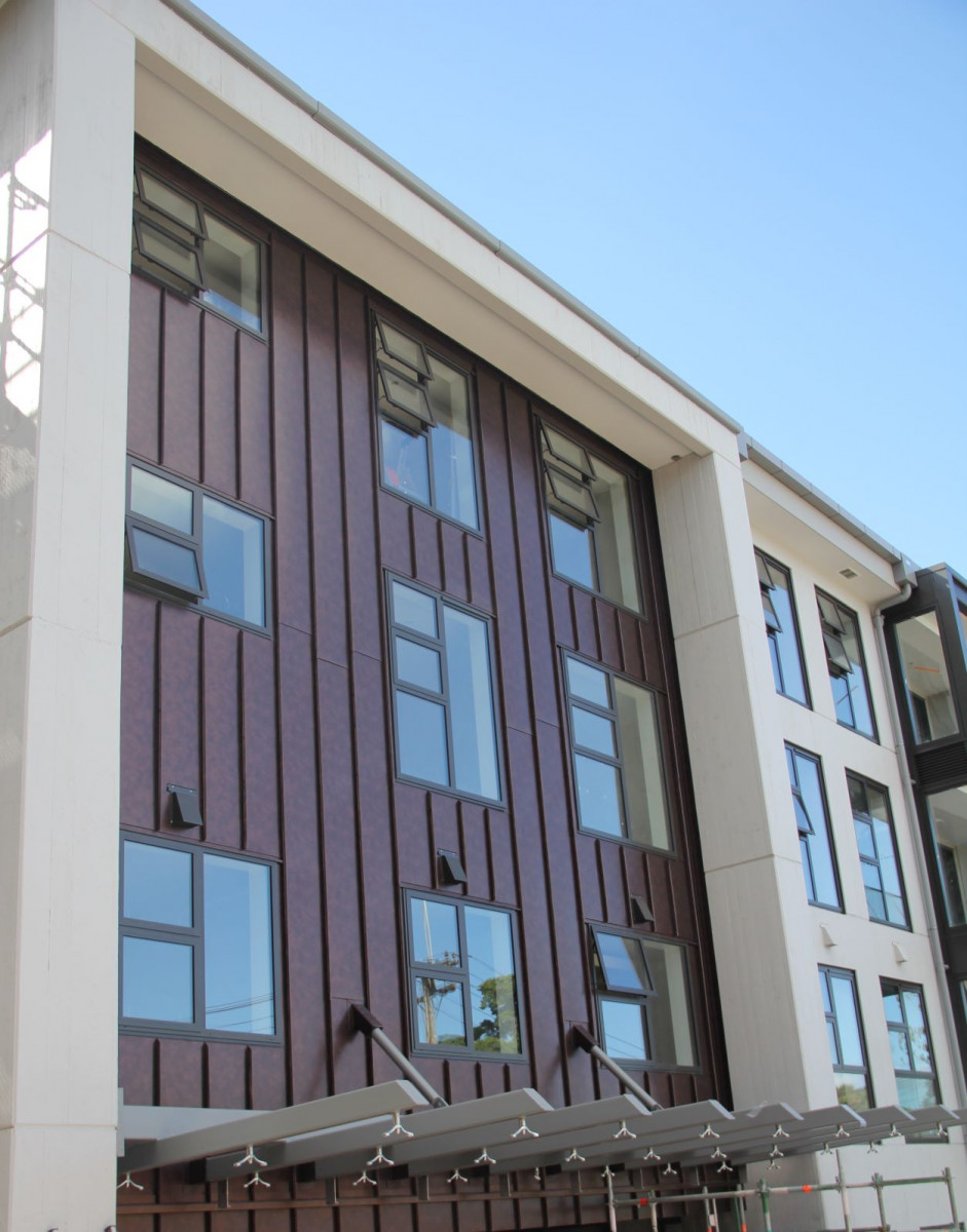 Achieve a Lock Seam Look for Commercial Cladding – EBOSS