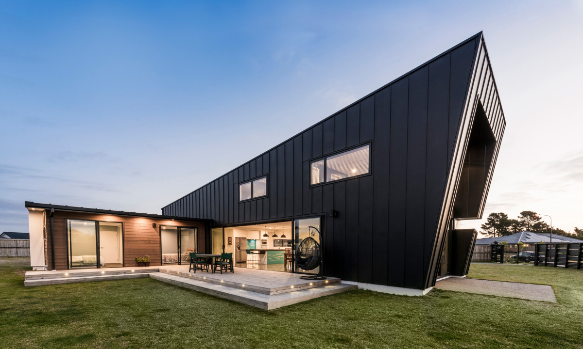 Elegant Wide Tray Cladding Selected for The Hangar – EBOSS