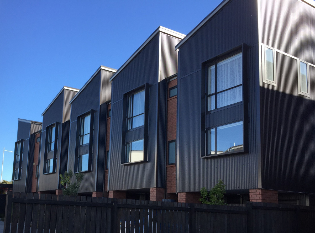 Frame Feature Windows with Spectrum Facade Shrouds – EBOSS