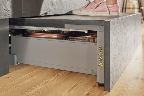SPACE STEP — Cabinet Application by Blum – EBOSS