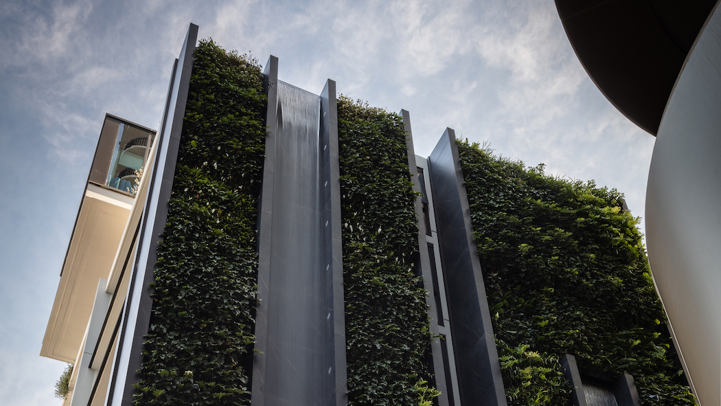 A Groundbreaking Urban Waterfall Made Possible With Dekton by Cosentino ...