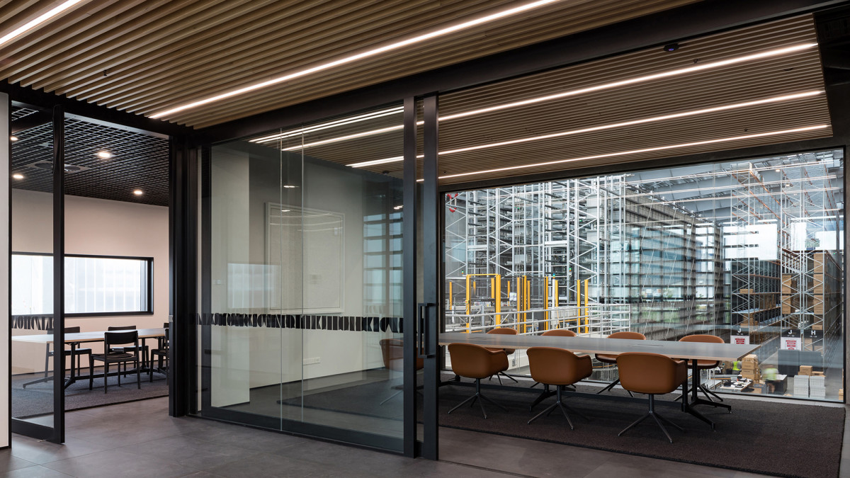 Simple, Sleek and Stylish Austratus Clip-in Ceiling System – EBOSS