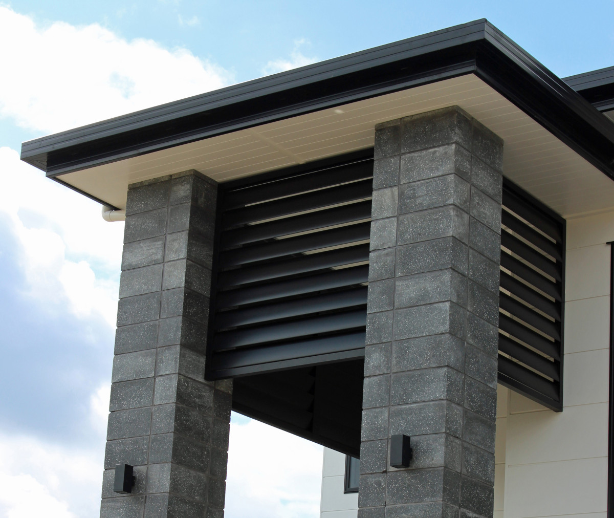 Improve Energy-Efficiency with the Louvrelite Solar Control System – EBOSS