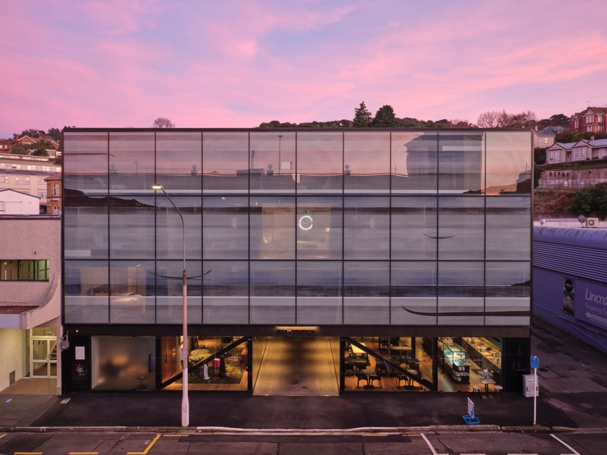 APL Structural Glaze Features in Award-Winning New Dunedin Hotel – EBOSS