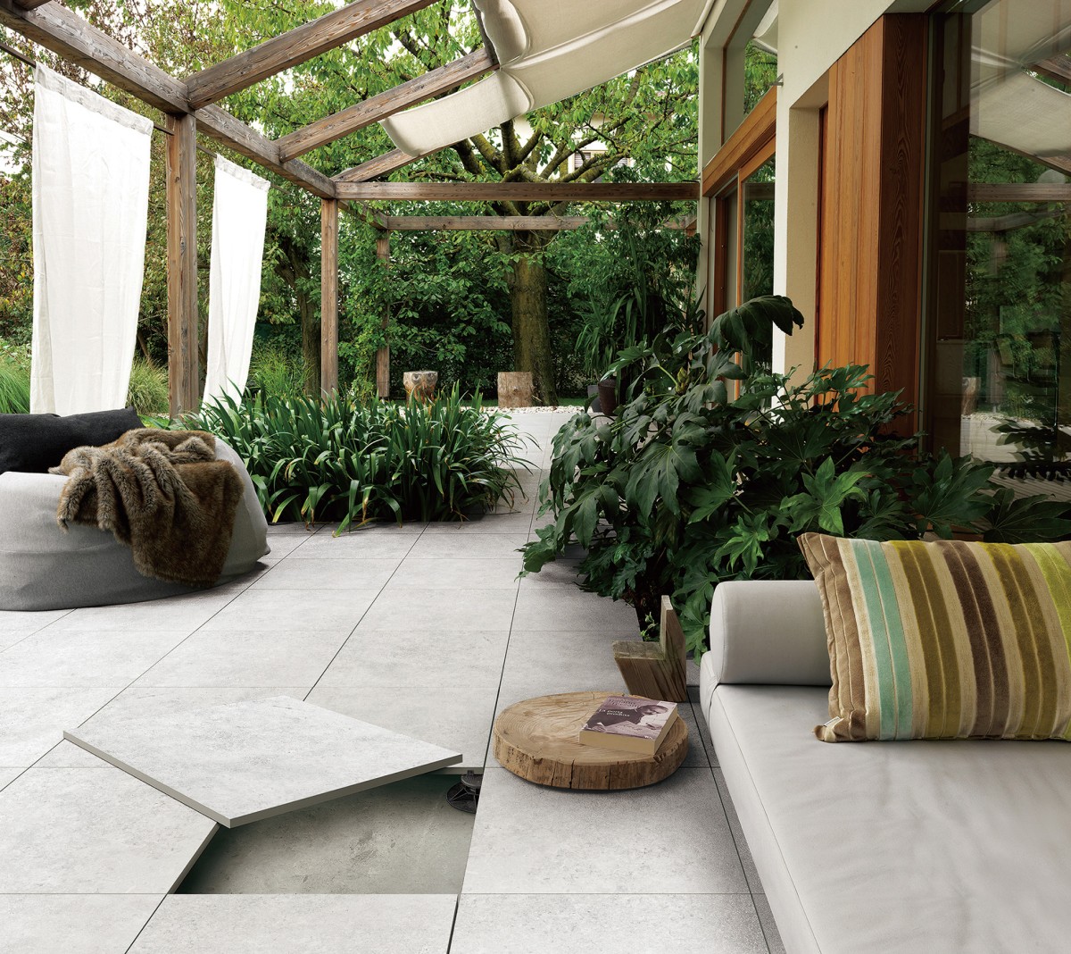 Tile Warehouse Launches Outdoor Collection – EBOSS