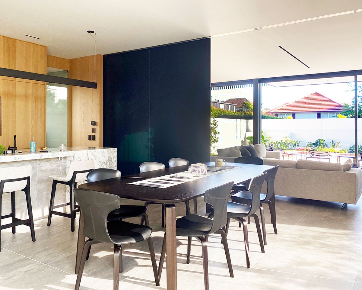 Floor-to-Ceiling Cavity Sliders with the CS SmartMount – EBOSS