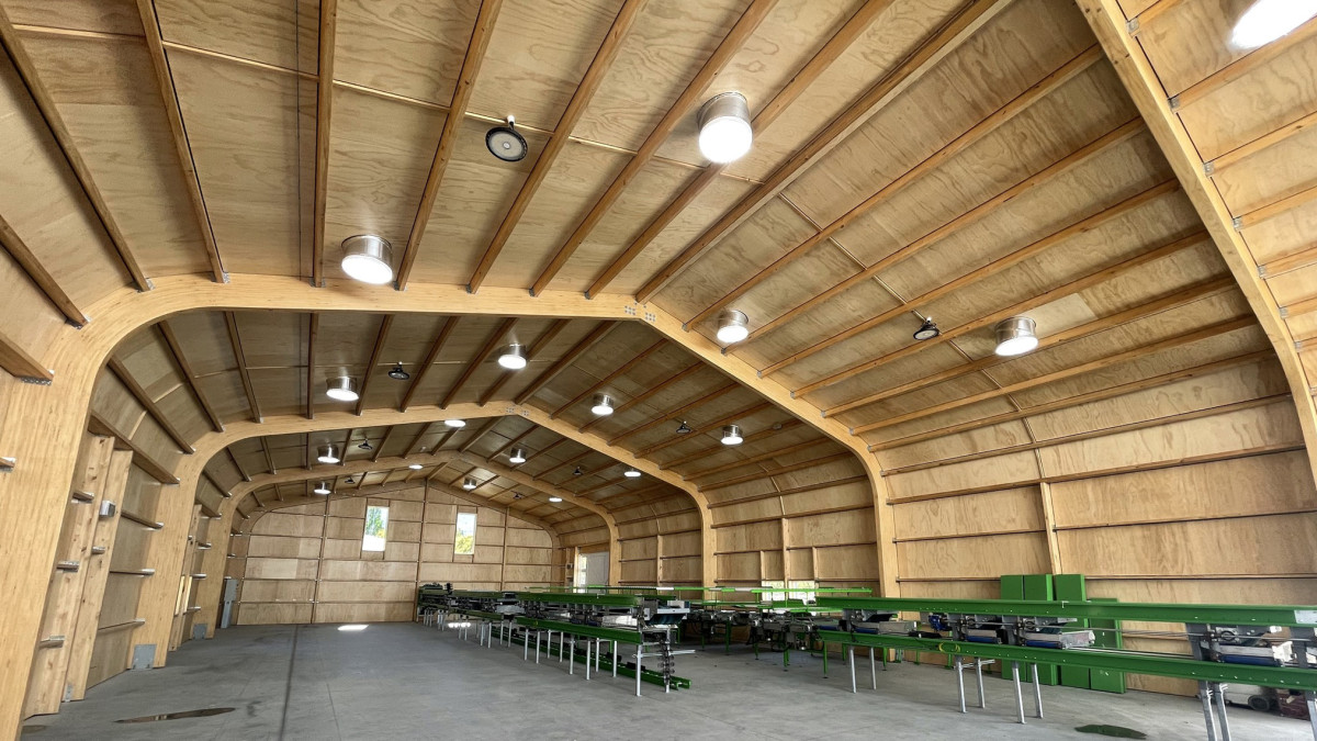 Curved Techlam Beams Bring Wow Factor to Jackson Orchards – EBOSS