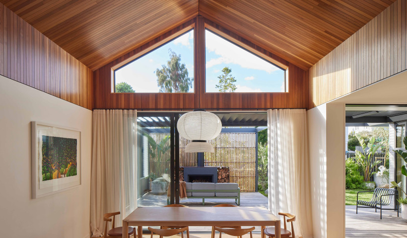 VANTAGE Windows & Doors – EBOSS