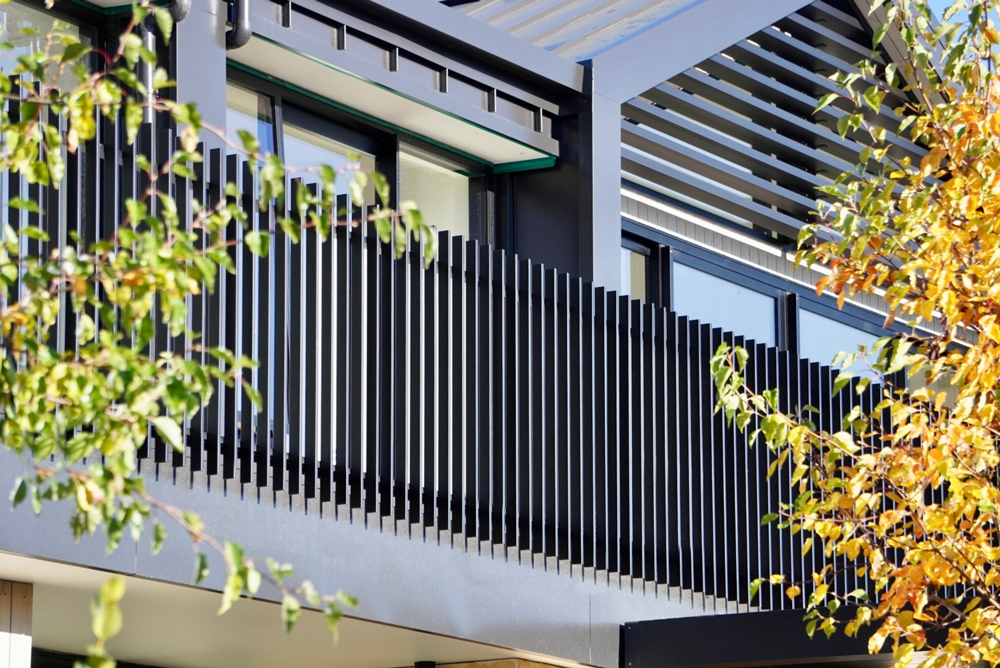 Clean Lines, Seamless Style: Introducing the Henley Fin Balustrade – EBOSS