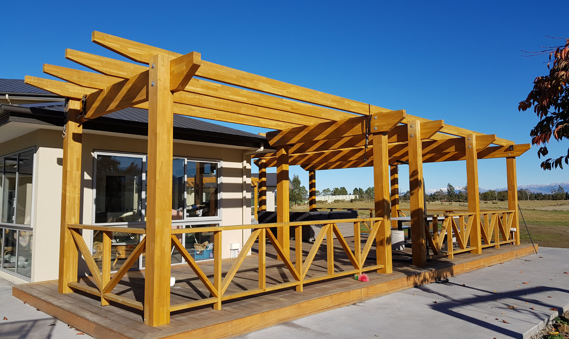 Prolam Pergola Design Service | Engineered Timber Solutions – EBOSS