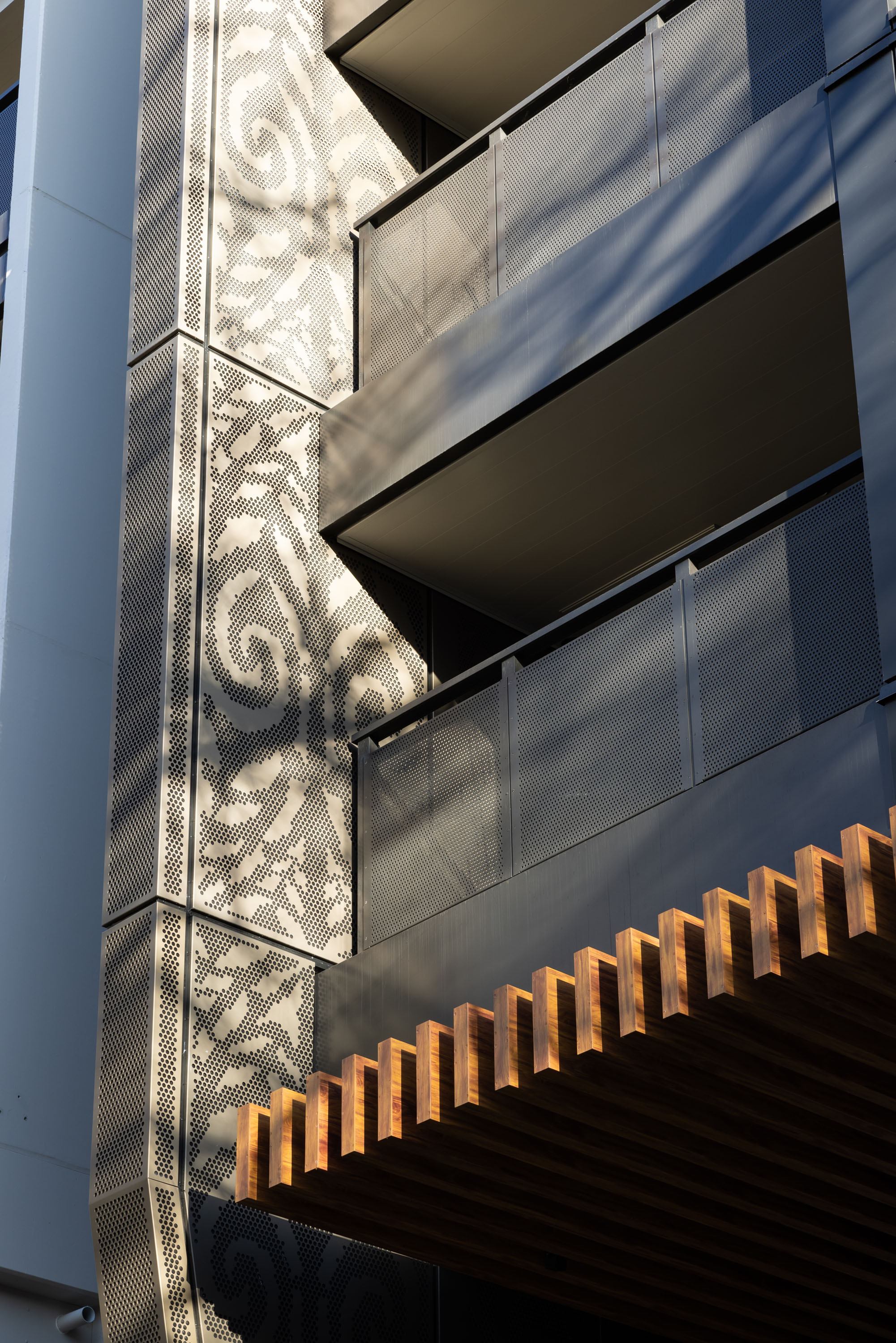 Outdoor Living with ACMF Screens | Shade, Privacy, Performance – EBOSS